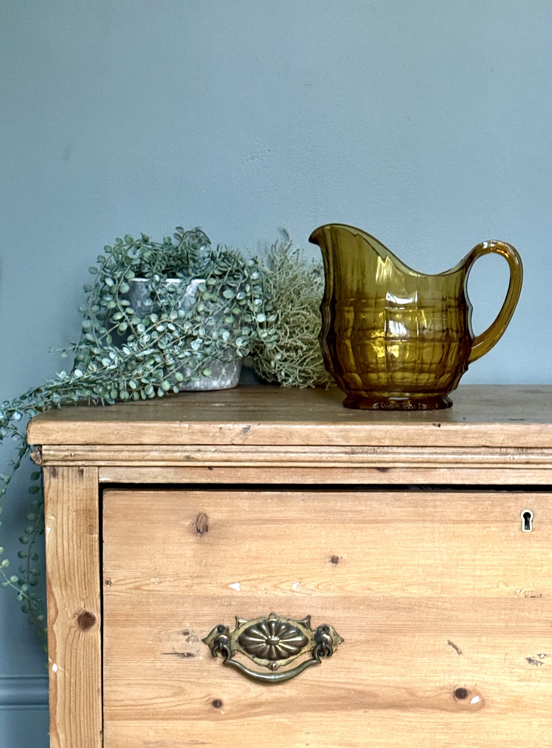 1930's Art Deco Davidson ‘Jacobean’ Design Large Moulded Amber Glass ...