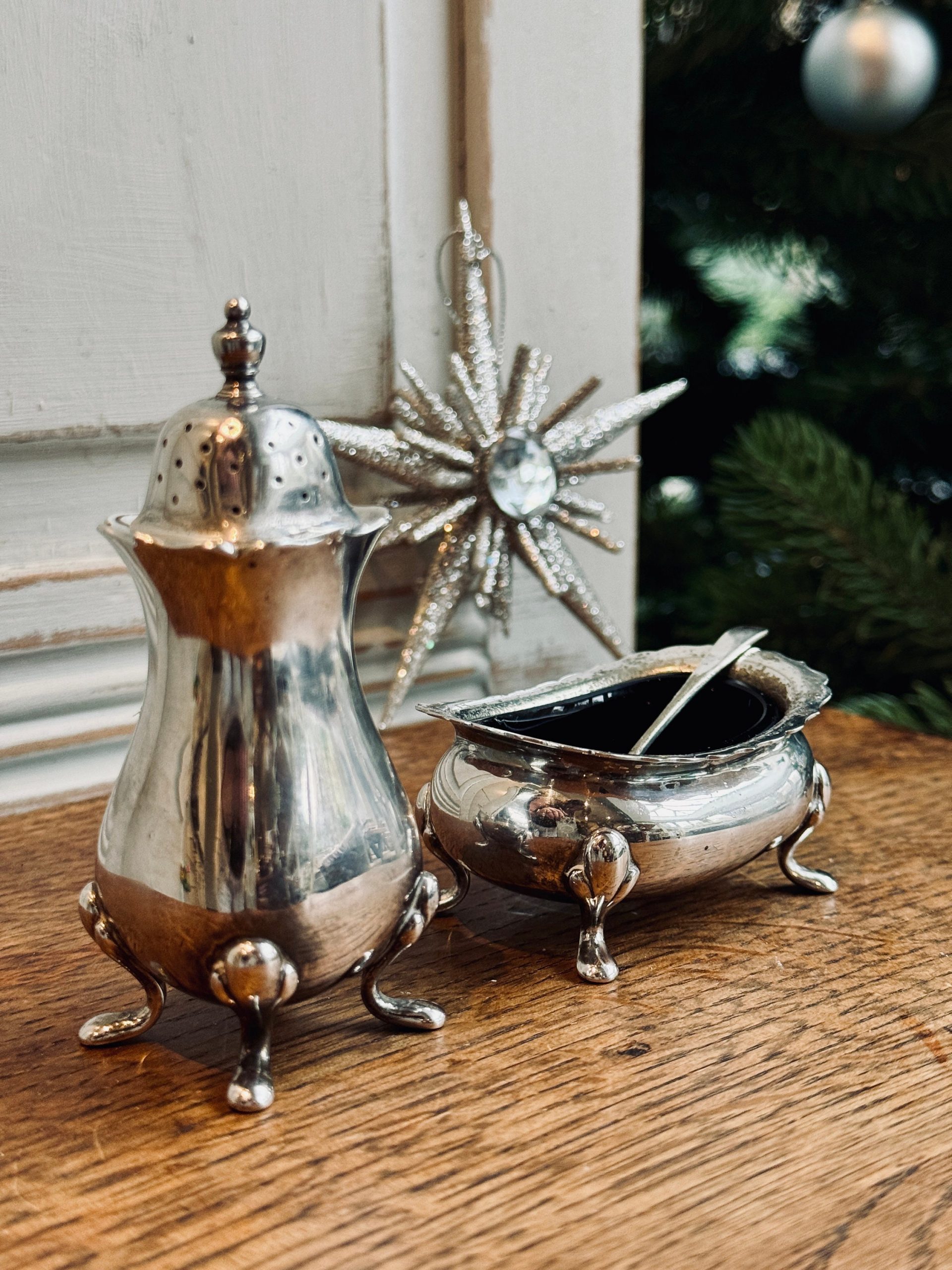 Lovely little two piece cruet set - Made in England - EPNS Regis Plated ...